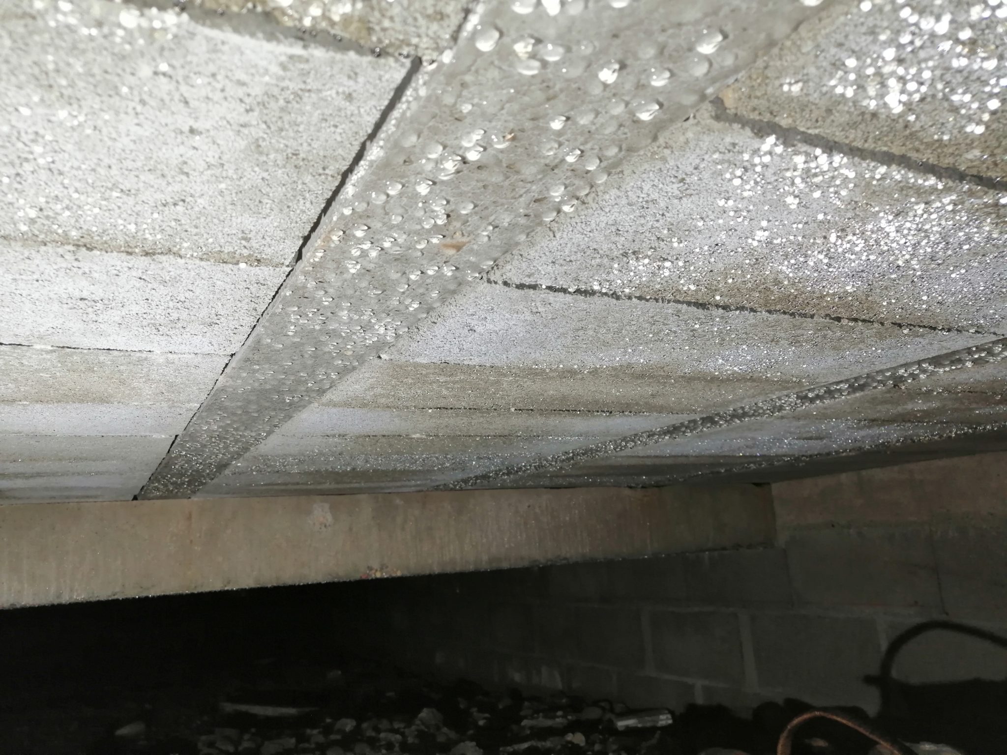 Froid et humidité d'un vide sanitaire à Asson - Sud Isolation